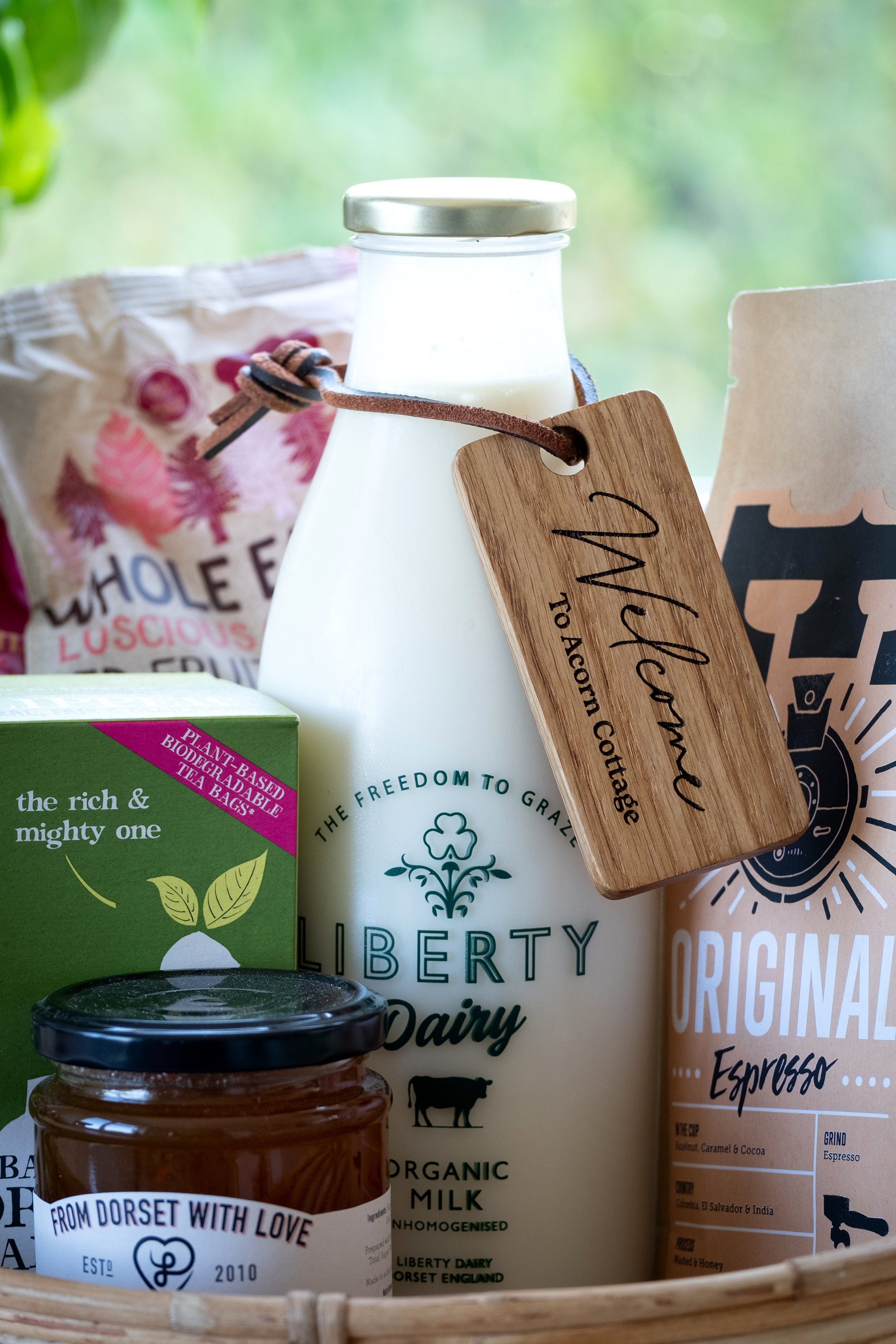 Welcome Hamper Label, Wood Gift Tag - Timbersmiths